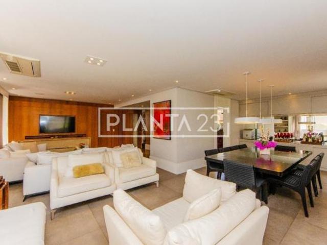 Apartamento com 222 m², 3 quartos sendo 3 suítes à venda no bairro Paraíso