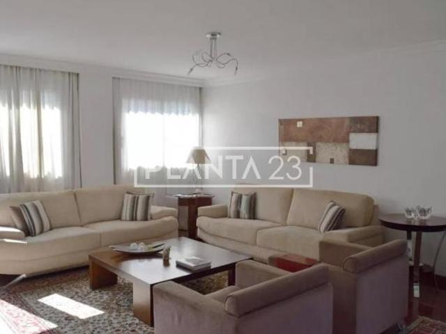 Apartamento com 222 m², 4 quartos sendo 1 suíte à venda no bairro Jardim América