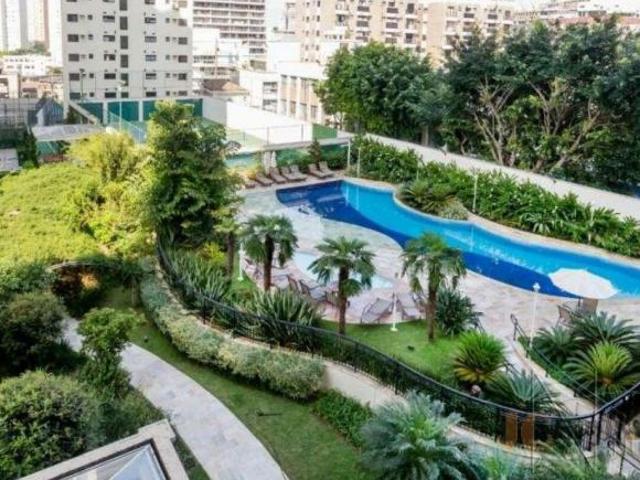 Apartamento com 234m², living, varanda gourmet, 2 suítes, 3vagas