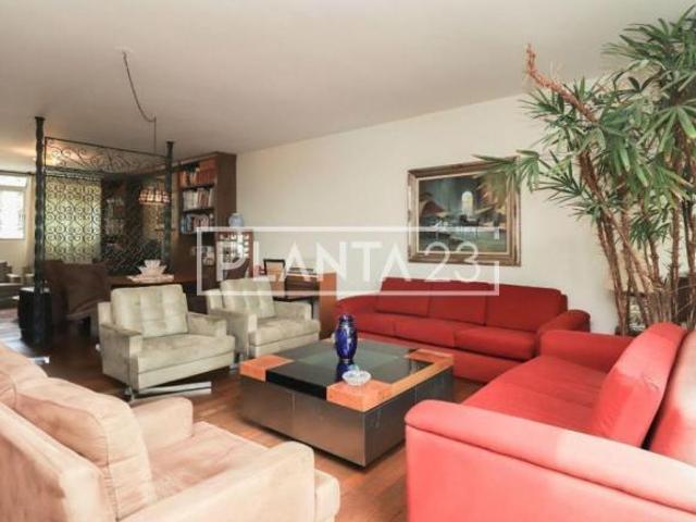 Apartamento com 235 m², 3 quartos sendo 1 suíte à venda no bairro Bela Vista