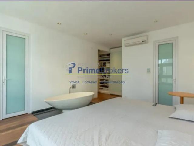 Apartamento com 239m² de área útil 3 quartos 1 suíte Varanda 1 vaga Jardim Paulista São P