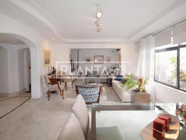 Apartamento com 244 m², 3 suítes e 3 vagas à venda no bairro Jardim Paulista