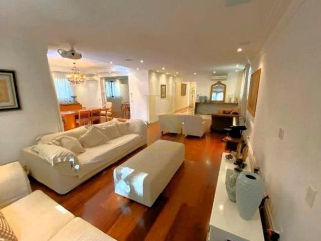 Apartamento com 246 m², 4 quartos sendo 4 suítes à venda no bairro Higienópolis