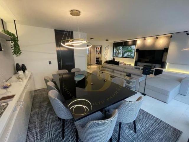 Apartamento com 247 m², 4 quartos sendo 2 suítes à venda no bairro Aclimação