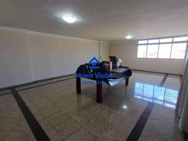 APARTAMENTO COM 240m²