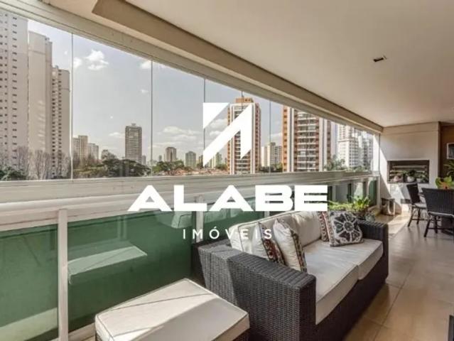 Apartamento com 240m² e 04 suítes no Brooklin