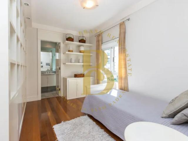Apartamento com 243 m², 3 quartos sendo 3 suítes à venda no bairro Moema