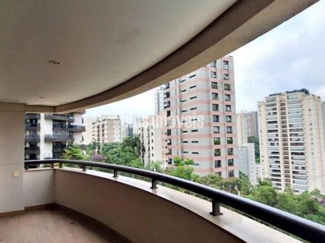 APARTAMENTO COM 254,0M² 4 SUÍTES 4 VAGAS DE GARAGEM EXCELENTE LOCALIZAÇÃO