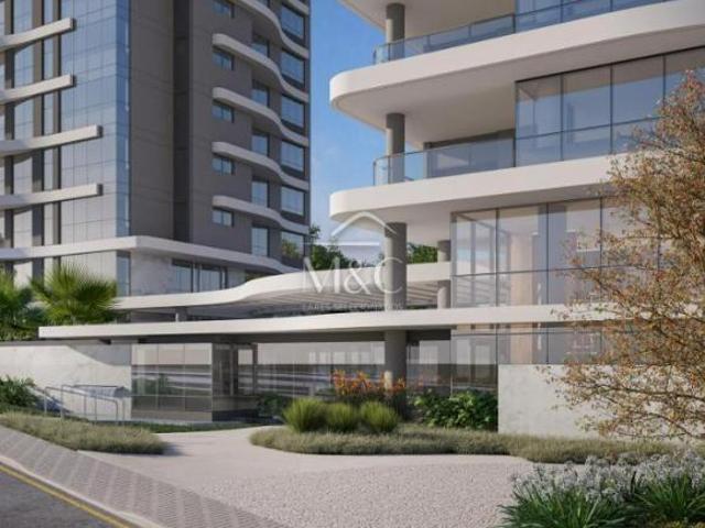 Apartamento com 255 m², 3 quartos sendo 3 suítes à