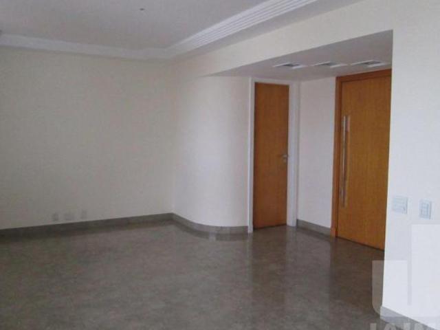 Apartamento, com 255 m² no bairro Alto da Lapa