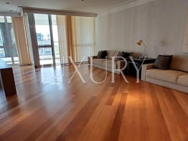 Apartamento com 258 m², 3 quartos sendo 3 suítes à venda no bairro Alto de Pinheiros