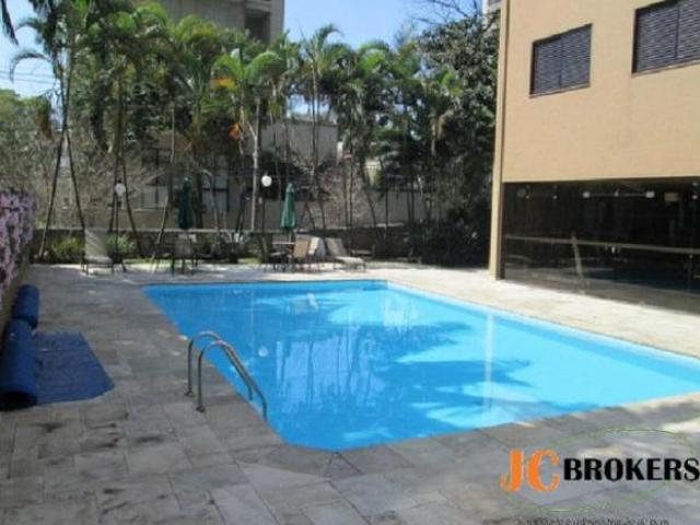 Apartamento com 250 m² de área útil, 4 Dormitórios sendo 4 suítes, Sala de estar, Sala de jantar