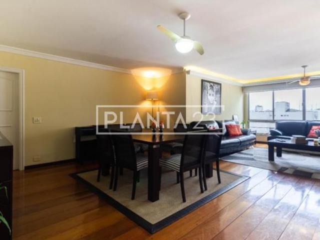 Apartamento com 265 m², 4 quartos sendo 1 suíte à venda no bairro Perdizes