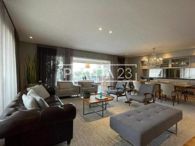 Apartamento com 274 m², 4 quartos sendo 4 suítes à venda no bairro Vila Olímpia