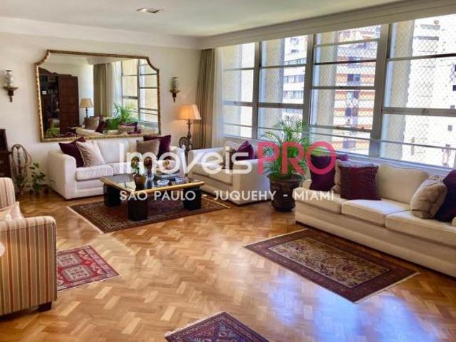 Apartamento com 275m2 02 suítes 04 vagas no coração de Higienópolis