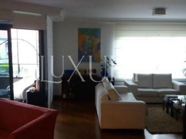 Apartamento com 279 m², 4 quartos sendo 3 suítes à venda no bairro Alto de Pinheiros