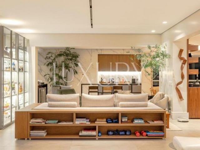 Apartamento com 288 m², 3 quartos sendo 3 suítes à venda no bairro Moema Indios