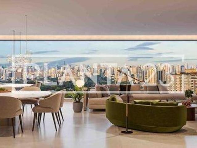 Apartamento com 298 m², 4 quartos sendo 4 suítes à venda no bairro Moema