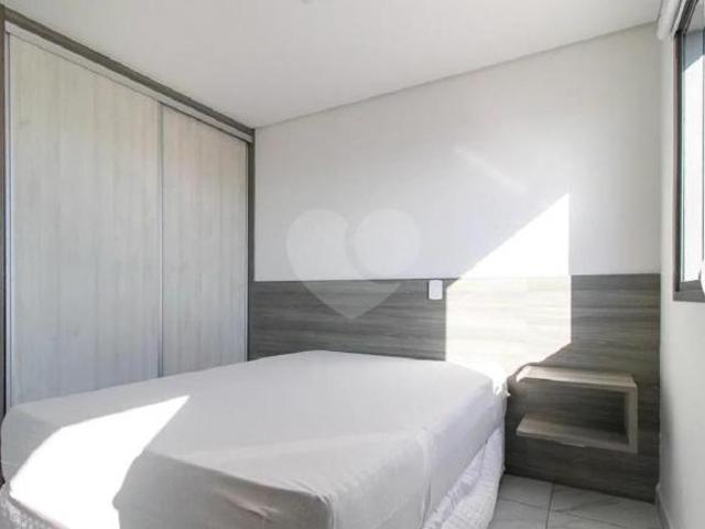 Apartamento com 29 m² e 1 quarto à venda no Centro, Curitiba