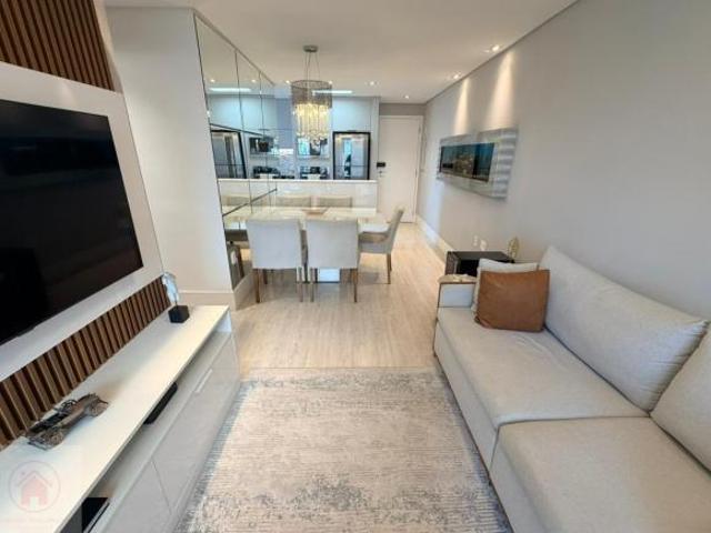 Apartamento com 2 vagas próximo ao Shopping Anália Franco