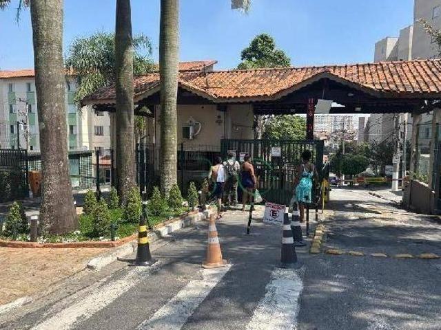 Apartamento com 2 dorm à venda, 45 m² por R$ 139.015,11 Jardim São Miguel Ferraz de Vasconcelos/