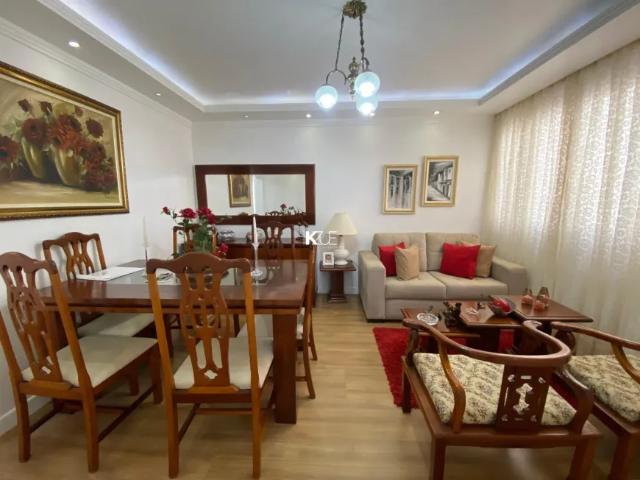 Apartamento com 2 quartos com dependência no bairro Coqueiros