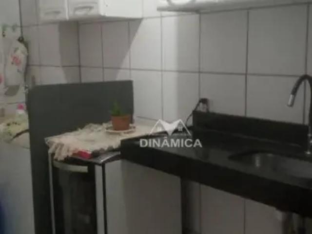 Apartamento com 2 dormitórios à venda, 44 m² por R$ 120.000,00 Loteamento Jardim das Estâncias S