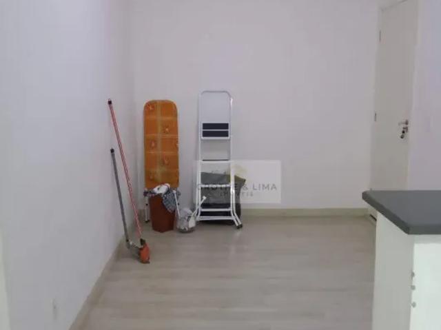 Apartamento com 2 dormitórios à venda, 44 m² por R$ 180.200,00 Residencial Sítio Santo Antônio T