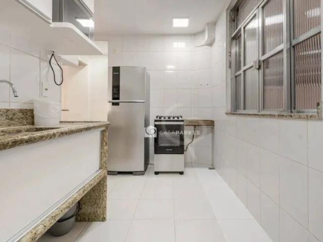 Apartamento com 2 dormitórios à venda, 60 m² por R$ 750.000,00 Copacabana Rio de Janeiro/RJ