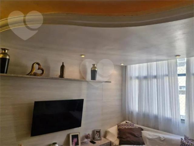 Apartamento com 2 dormitórios à venda, 60 m² por R$ 360.000,00 Ingá Niterói/RJ