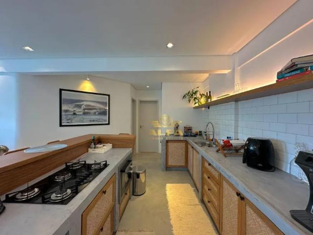Apartamento com 2 dormitórios à venda, 74 m² por R$ 699.000,00 Tombo Guarujá/SP