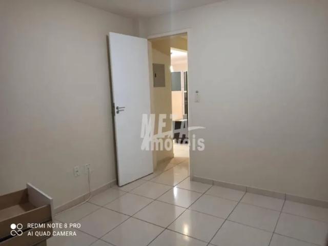 Apartamento com 2 dormitórios à venda, 84 m² por R$ 300.000,00 Parque Turf Club Campos dos Goyta