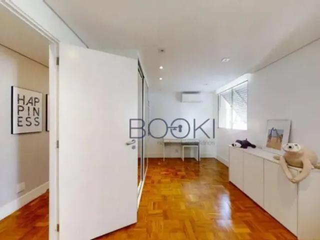 Apartamento com 2 dormitórios à venda, 140 m² por R$ 2.100.000,00 Itaim Bibi São Paulo/SP