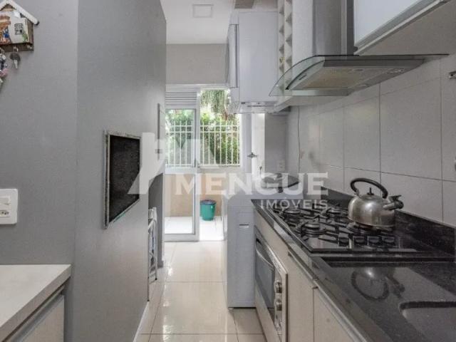 Apartamento com 2 dormitórios e 1 vaga à venda no bairro Jardim Carvalho em Porto Alegre com 80,00m²