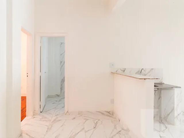 Apartamento com 2 Dormitórios em Centro