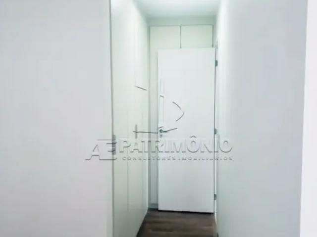 Apartamento com 2 dormitórios sendo 1 suíte com excelente localização no bairro Campolim