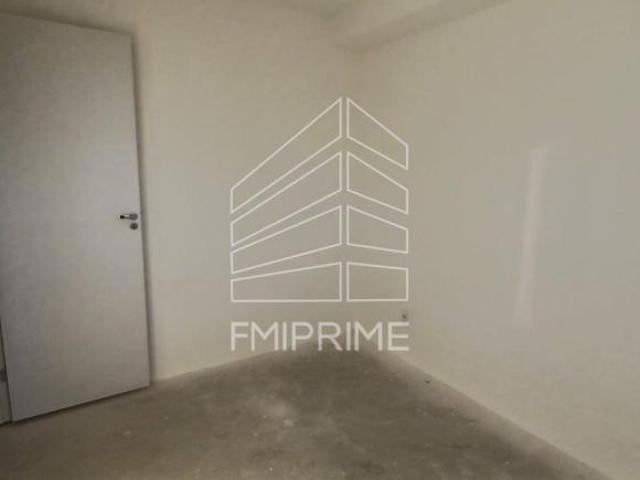 Apartamento com 2 dormitório, ampla varanda, bem localizado. Agua Branca