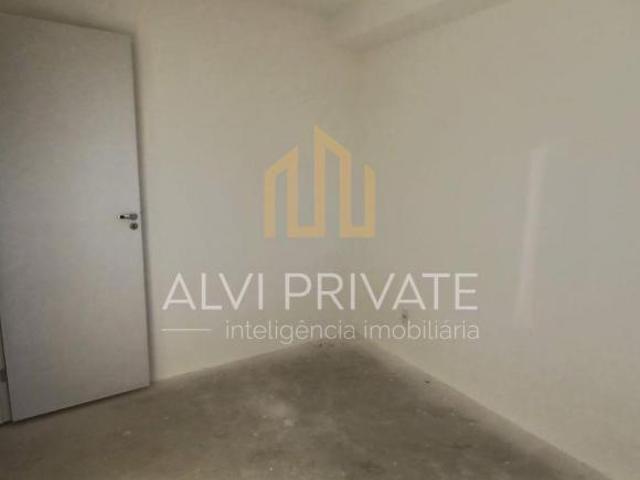 Apartamento com 2 dormitório, ampla varanda, bem localizado. Agua Branca