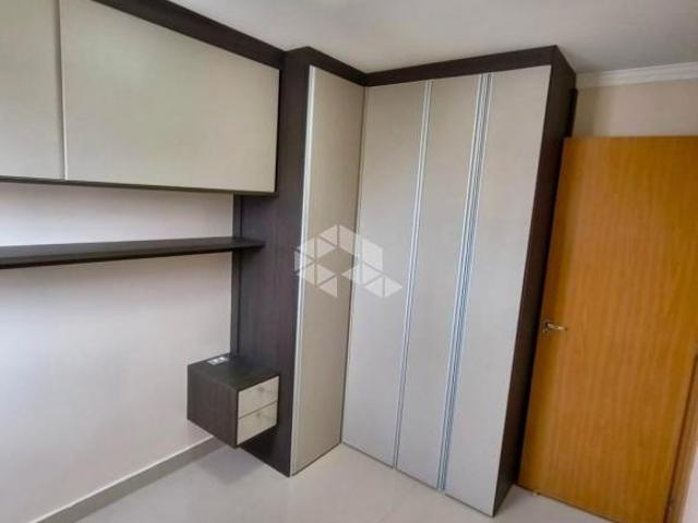 APARTAMENTO COM 2 DORMITÓRIOS