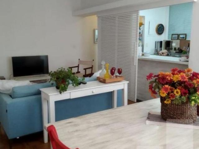 Apartamento reformado 2 dormitórios,104 m2 localizado à 7 minutos a pé até ao Shopping Higienópolis