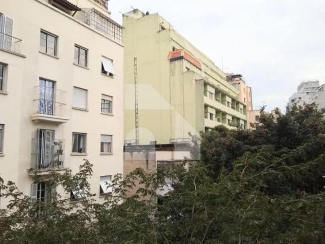 Apartamento com 2 dormitórios, 1 suíte na Santa Cecília