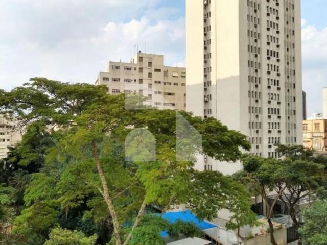 Apartamento com 2 dormitórios, 1 suíte em Higienópolis