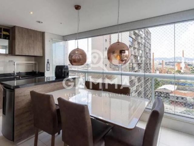 Apartamento com 2 dormitórios, 1 suíte, 2 vagas e varanda gourmet