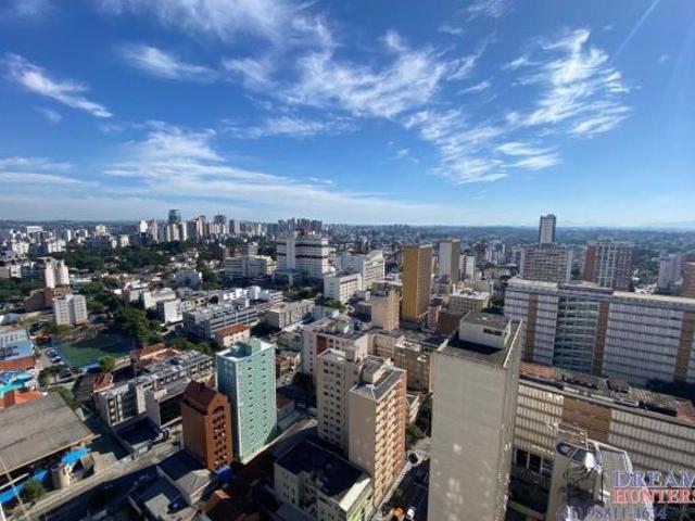 Apartamento com 2 dormitórios 1 suíte 73 m² semi mobiliado, 2 vagas, Bairro Centro Curitiba/PR
