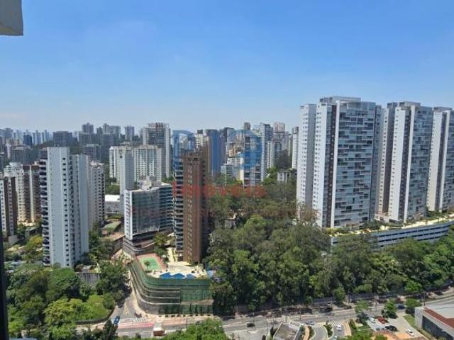 Apartamento com 2 dormitórios 1 vaga a venda na Vila Andrade