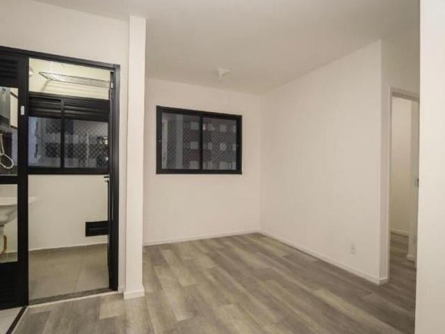 Apartamento com 2 dormitórios 1 vaga a venda no Campo Limpo