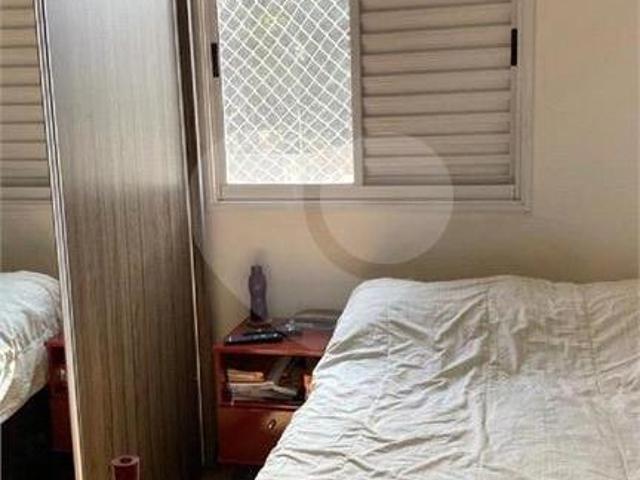 Apartamento com 2 Dormitórios, 1 vaga e sacada para venda no Tremembé