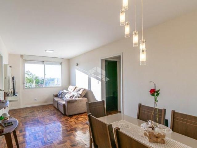 Apartamento com 2 Dormitórios, 1 Vaga no bairro Medianeira em Porto Alegre/RS
