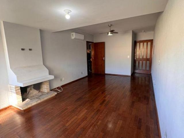 Apartamento com 2 dormitórios,1 vaga, no bairro Cristo Redentor, em Porto Alegre