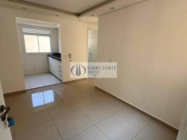 Apartamento com 2 dormitorios 1 vaga no Jardim Colonia Itaquera